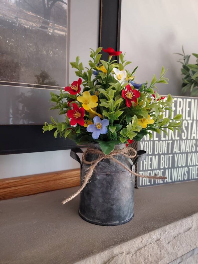 Farmhouse Centerpiece / Spring Table Arrangement / Farmhouse - Etsy