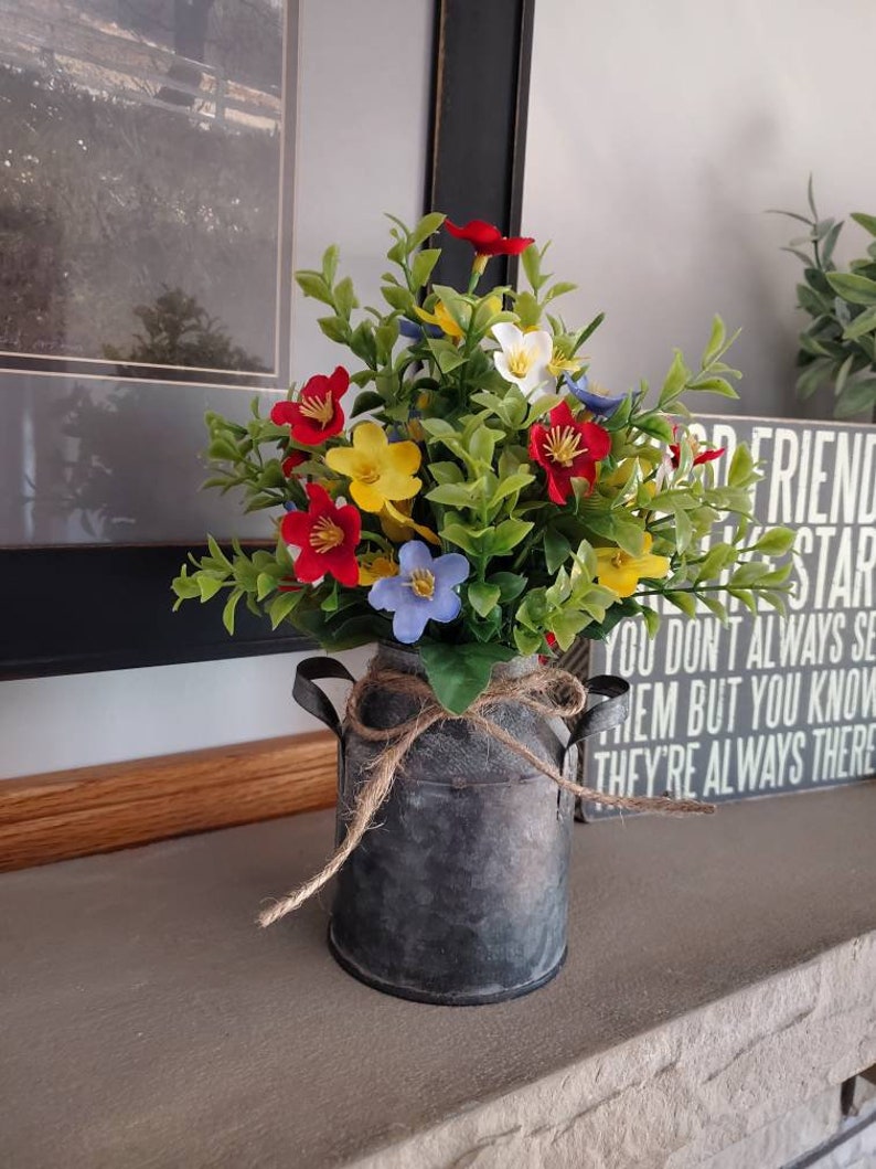 Farmhouse Centerpiece / Spring Table Arrangement / Farmhouse - Etsy