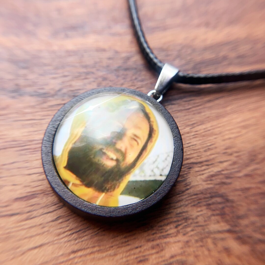 PRETTY LIGHTS Pl DVS Jesus Derek Wood Necklace Pendant | Gift for Men ...
