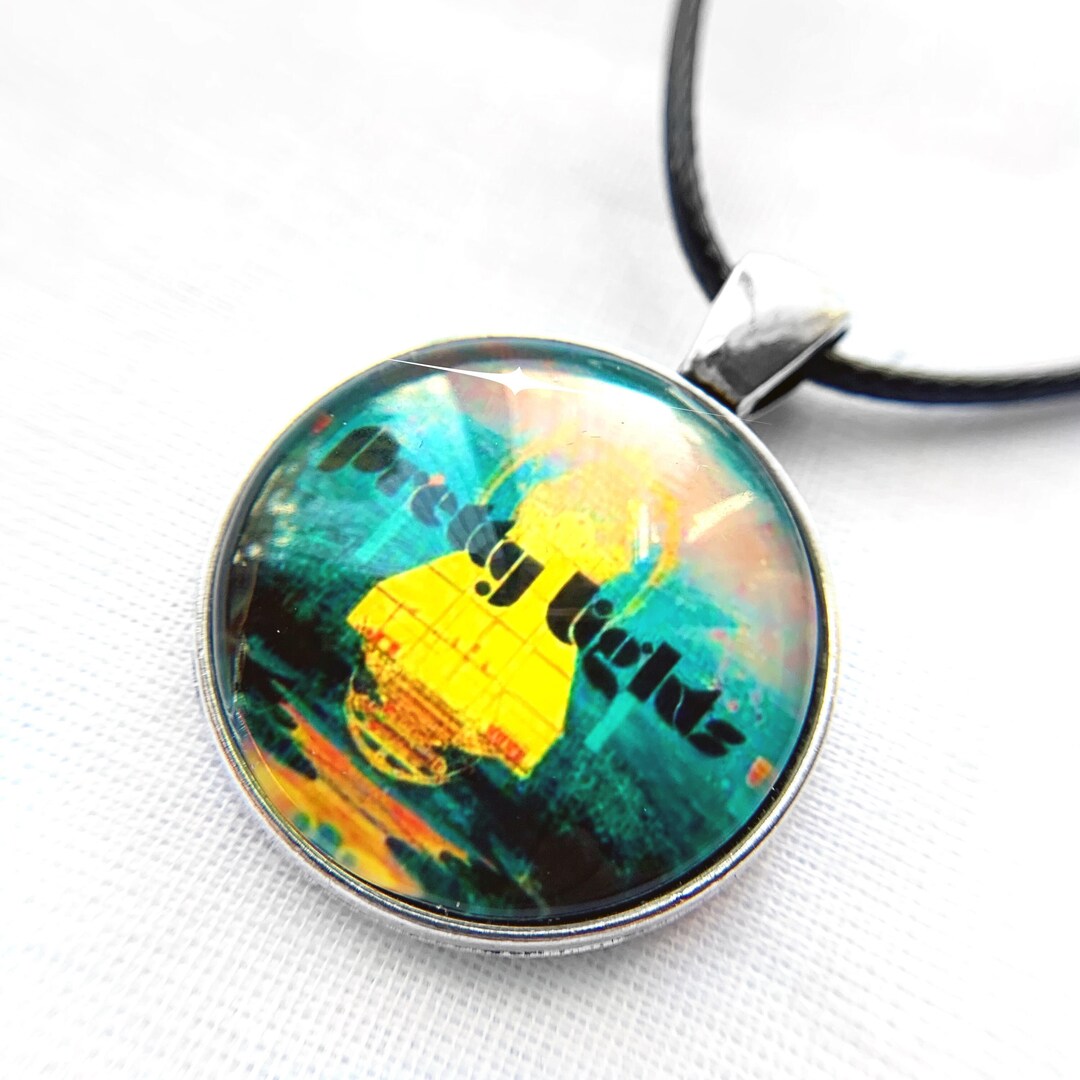 PRETTY LIGHTS Pl New 2023 Swirl Bridge Pink Teal Yellow Necklace ...