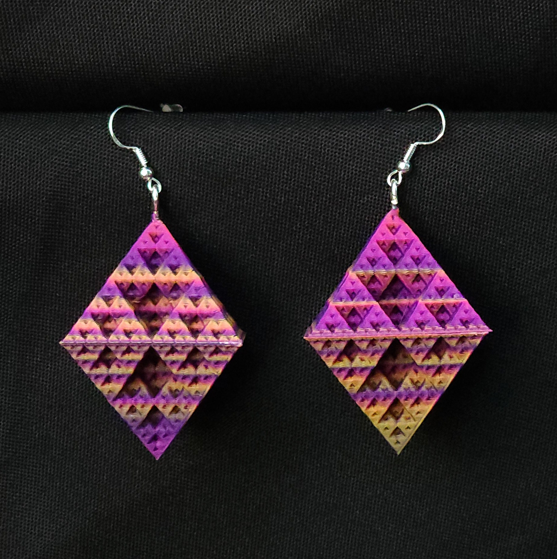 3D Printed Sierpinski Pyramid Octahedron Uv-reactive Earrings - Etsy