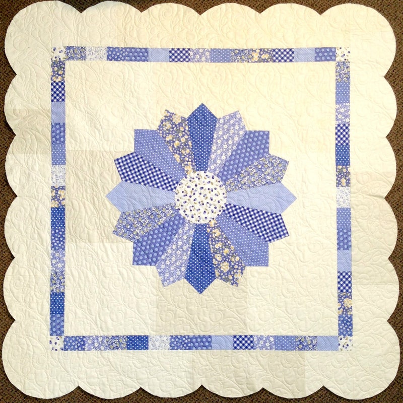 Dresden Plate Quilt - Etsy
