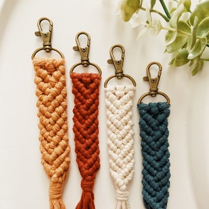 Macramé Keychain/ Macramé Key Ring/ Macramé Accessorie/ Boho Keychain ...