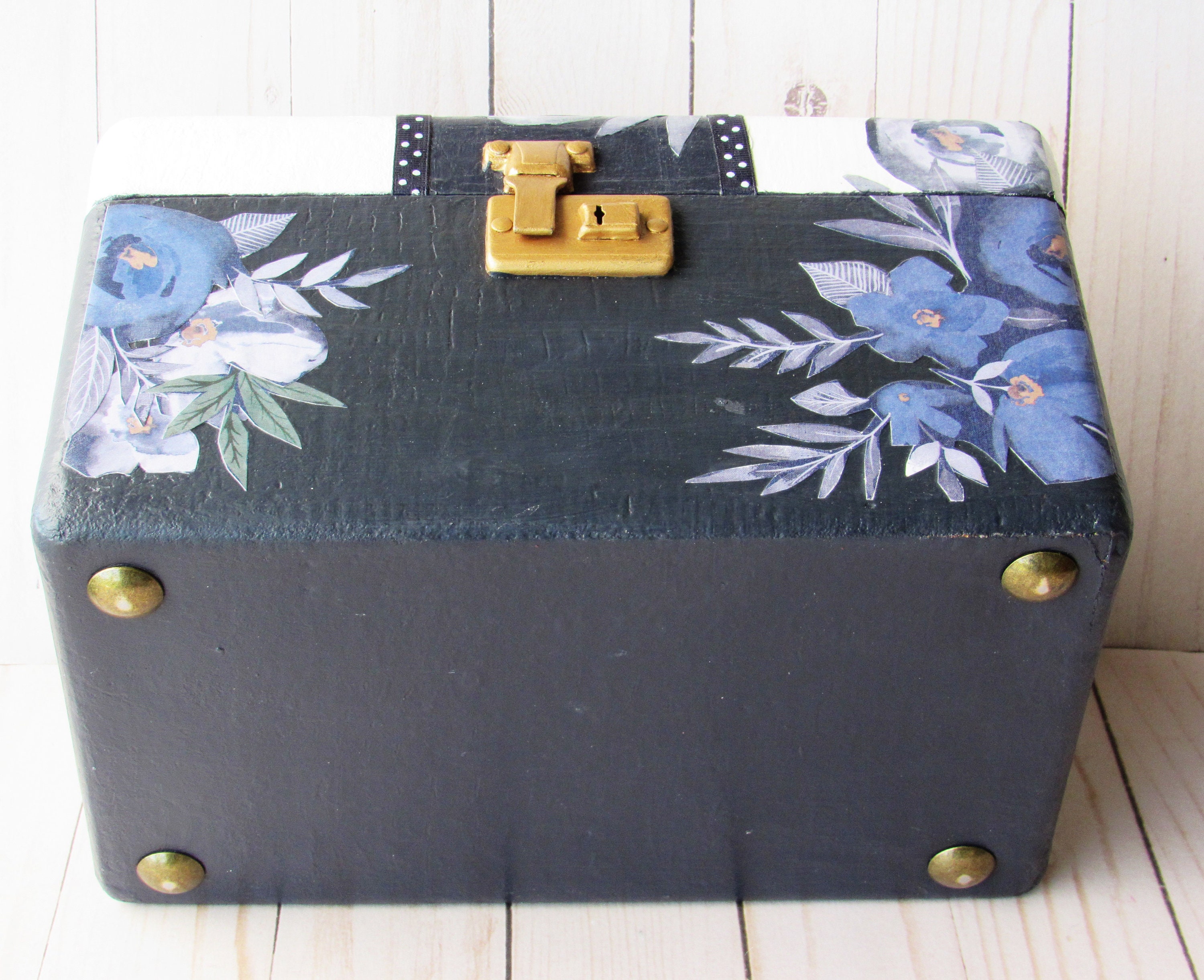 Upcycled Vintage Train Case, Vintage Train Case, Vintage Cosmetic Case ...