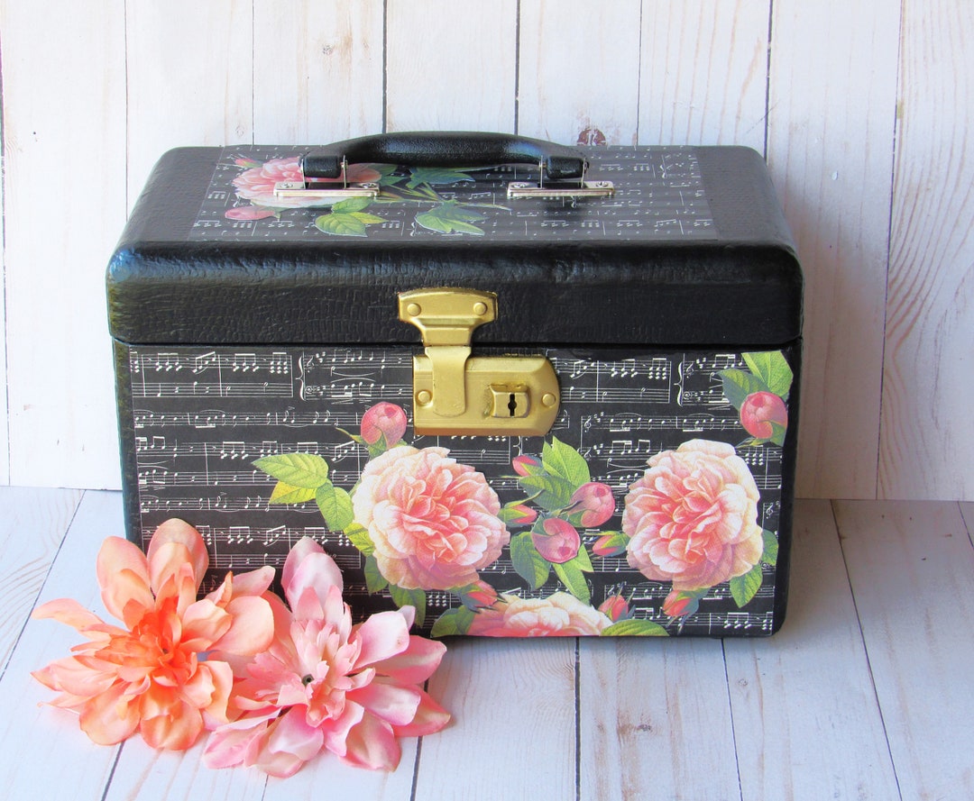 Upcycled Small Vintage Train Case, Vintage Make up Case, Vintage ...