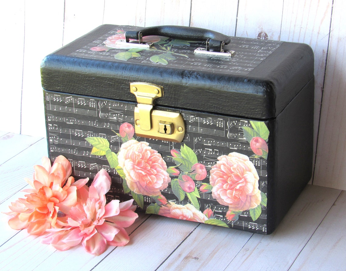 Upcycled Small Vintage Train Case, Vintage Make up Case, Vintage ...