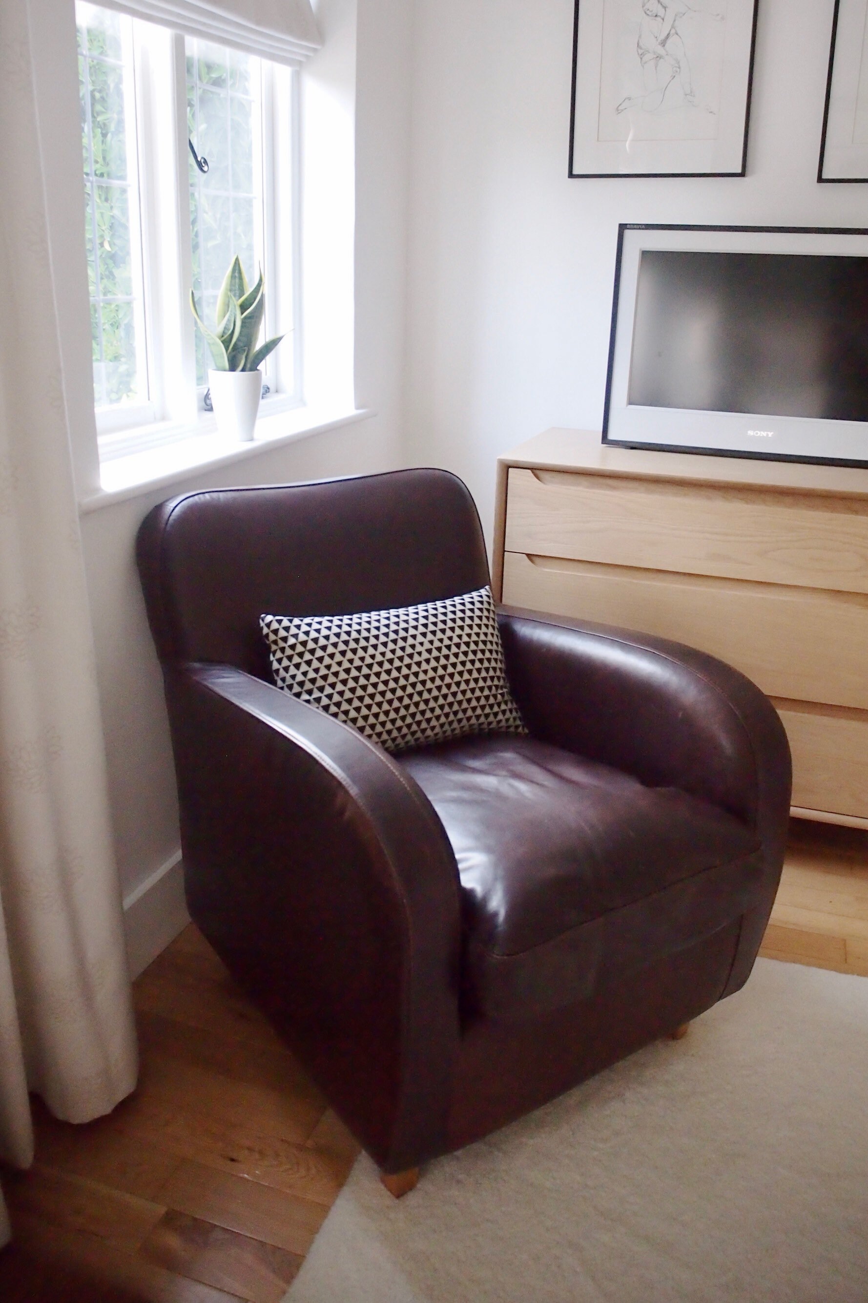 Habitat leather chair store