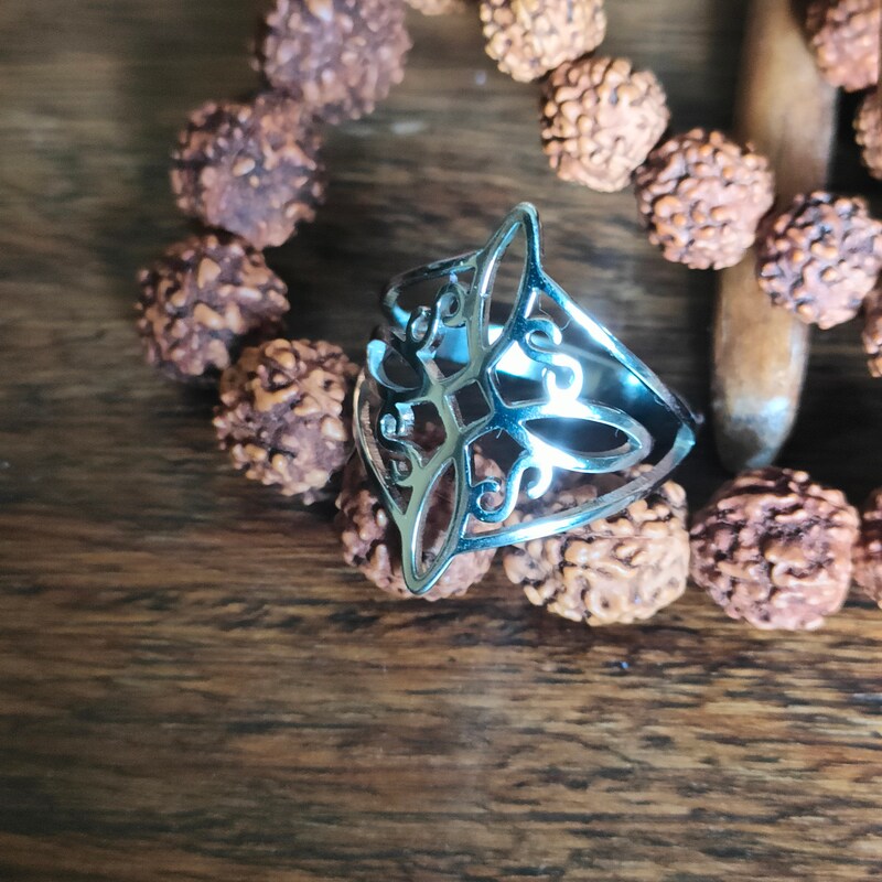 Witchcraft Ring - Etsy