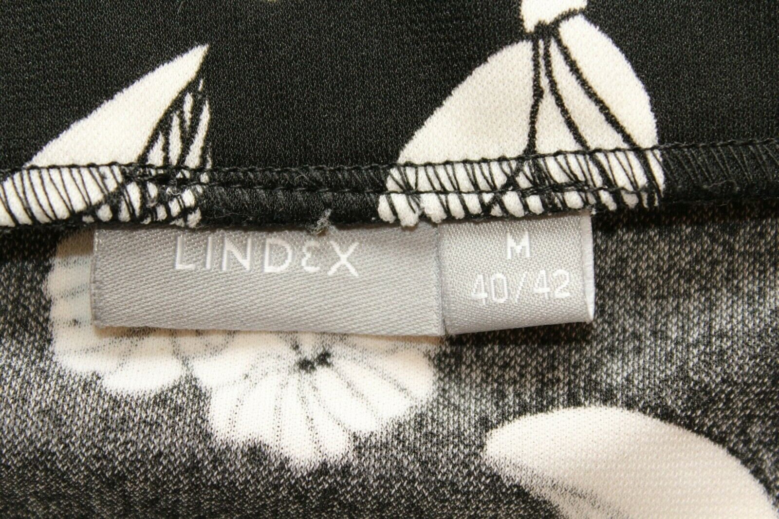 Vintage Black & White Floral Fabric LINDEX Stretch Waist Knee Length ...