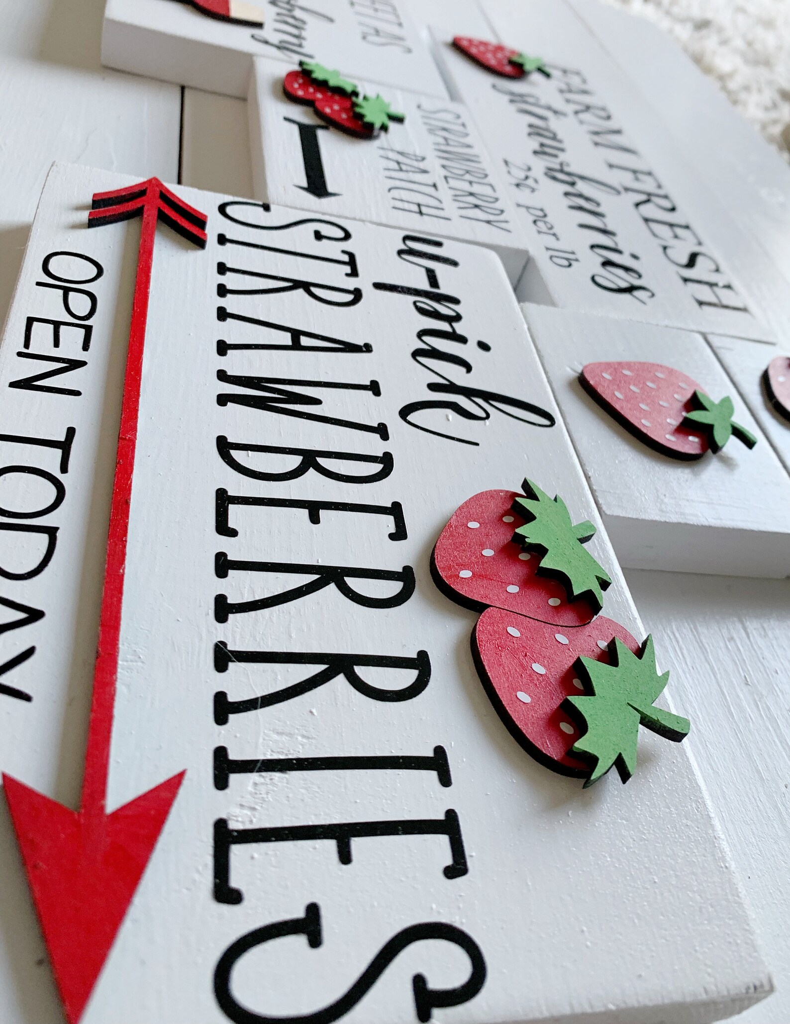 3D Signs / Farm Fresh Strawberries / Strawberry Signs / - Etsy