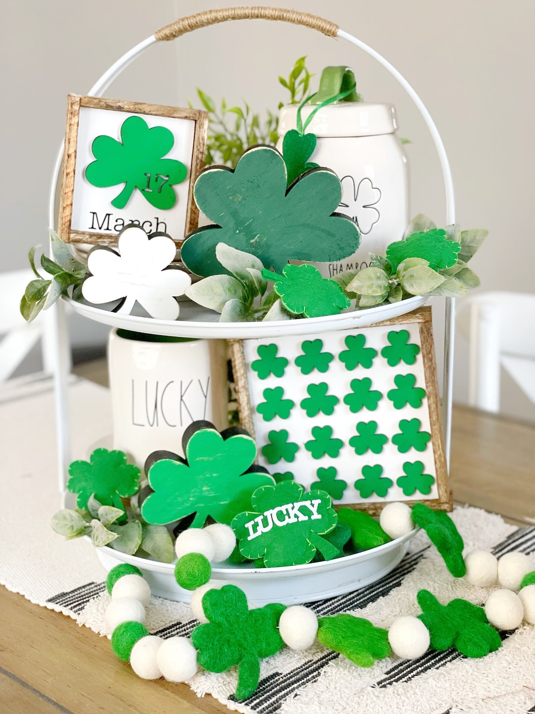 Shamrock Signs St Patricks Day Sign Standing Shamrocks Shelf Sitters ...