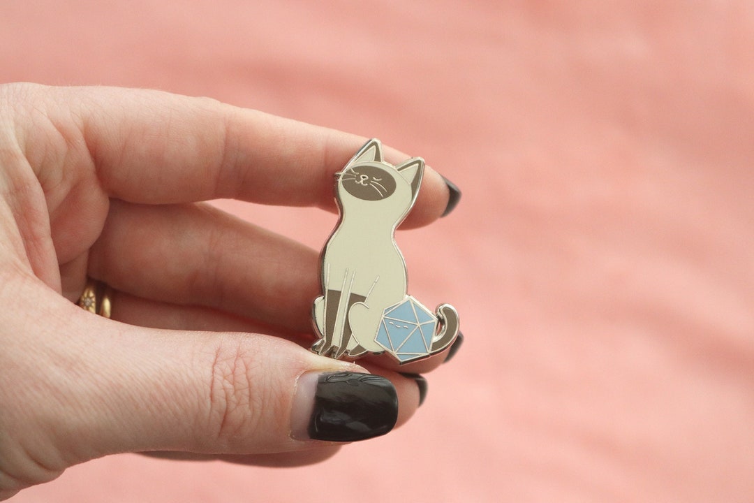 Siamese Cat D20 Dice Buddy Hard Enamel Pin | Gift for Tabletop RPG ...