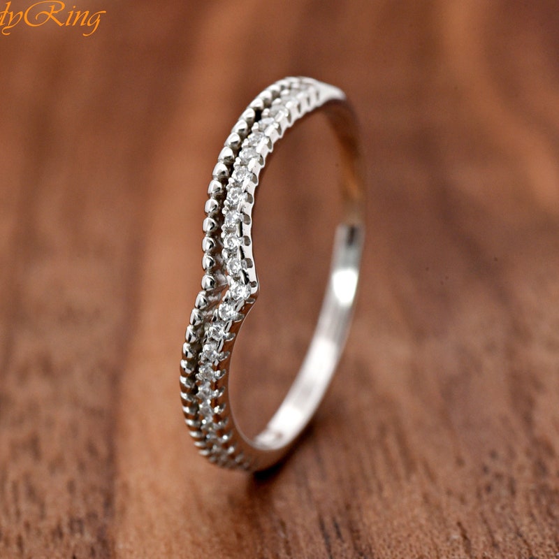 V Shape Ring - Etsy