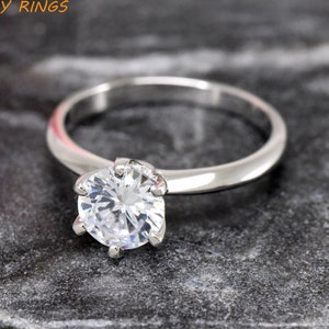 Minimalist Simple Solitaire Ring Round Cubic Zirconia Soliatire Wedding ...