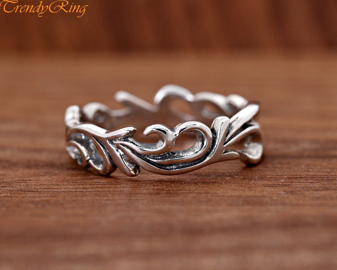 Filigree Wave Eternity Thumb Ring | Dainty Minimalist Filigree Tracery ...