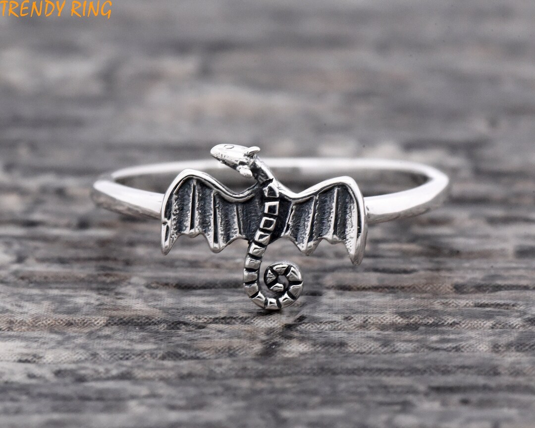 Dragon Ring, Celtic Gothic Theme Dragon Solitaire Silver Ring, Solid ...