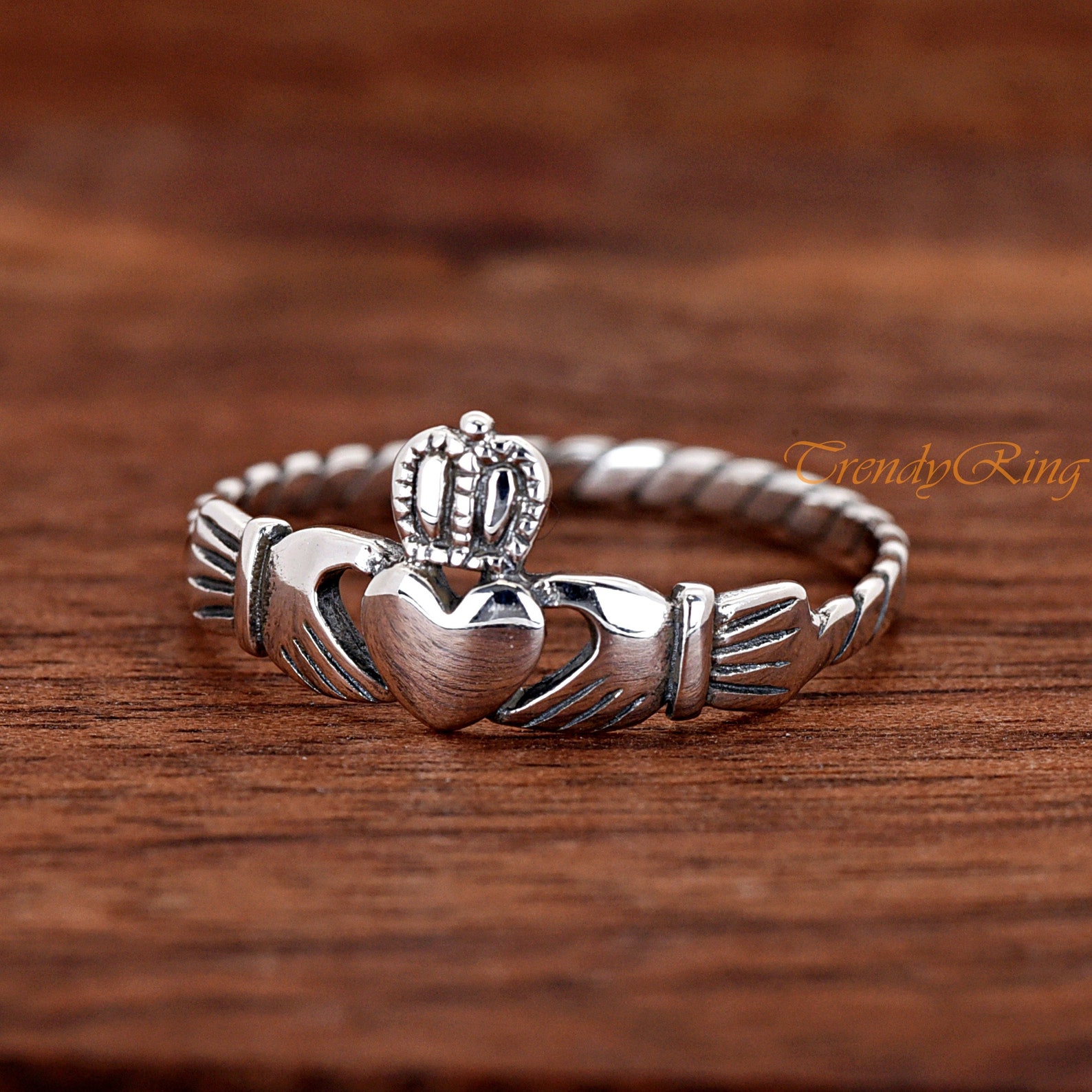 Crown Heart Hands Claddagh Rope Ring for Girls Womens / Traditional ...