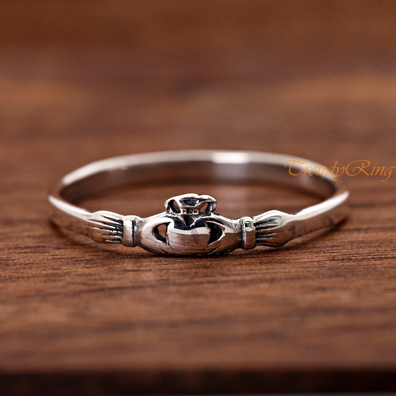 Custom Claddagh Ring - Etsy