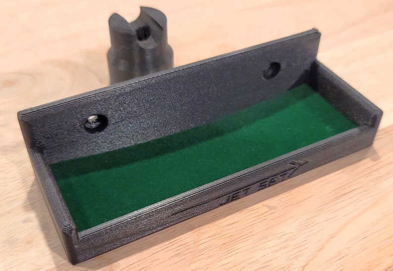 Fits Scotty Cameron Super Select Newport PLUS Putters Wall Mount Golf ...