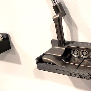 Fits Scotty Cameron Super Select Newport PLUS Putters Wall Mount Golf ...