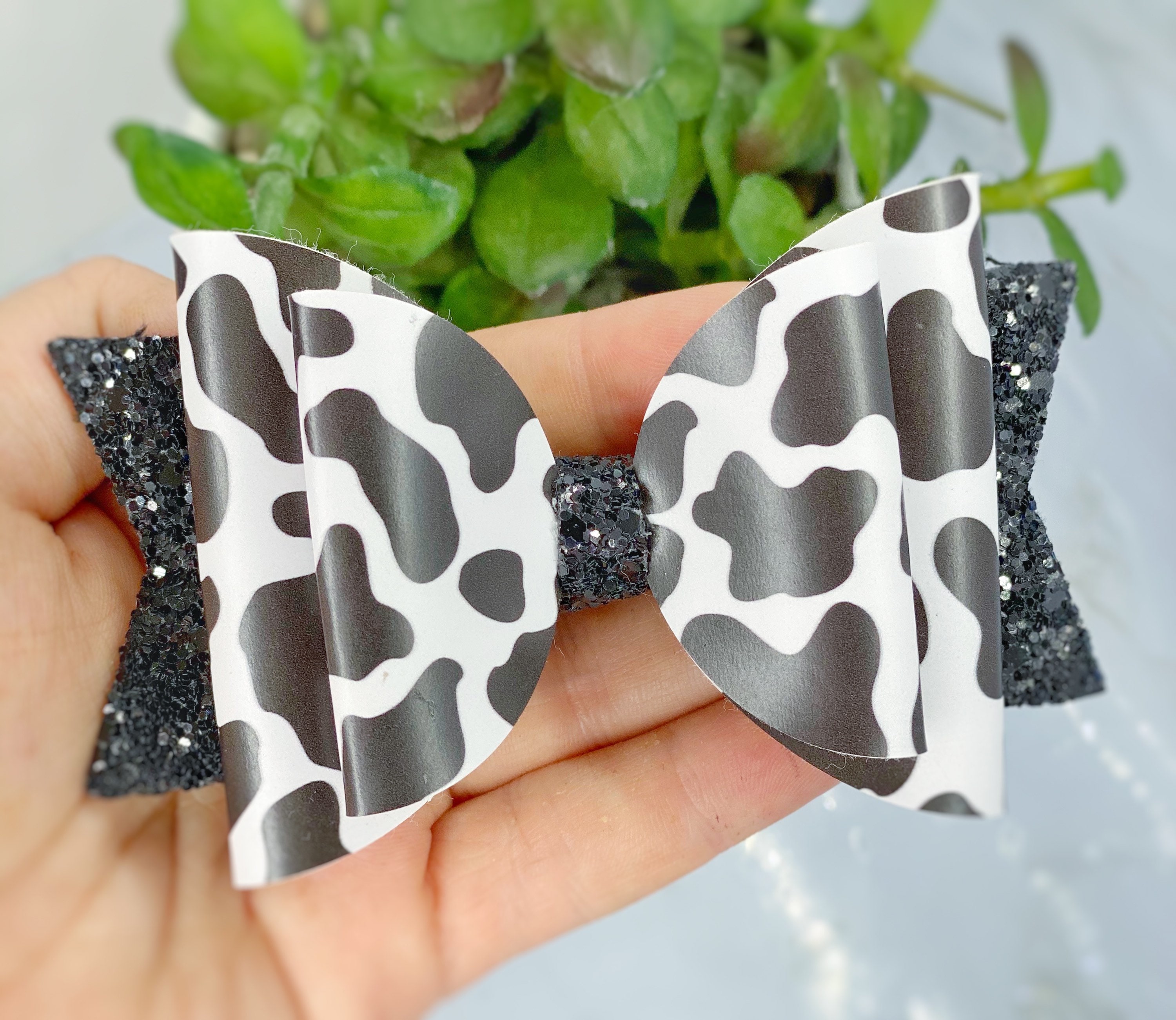Cow Print Hair Bow Cow Bow cow hair bow hair bows hair | Etsy Italia