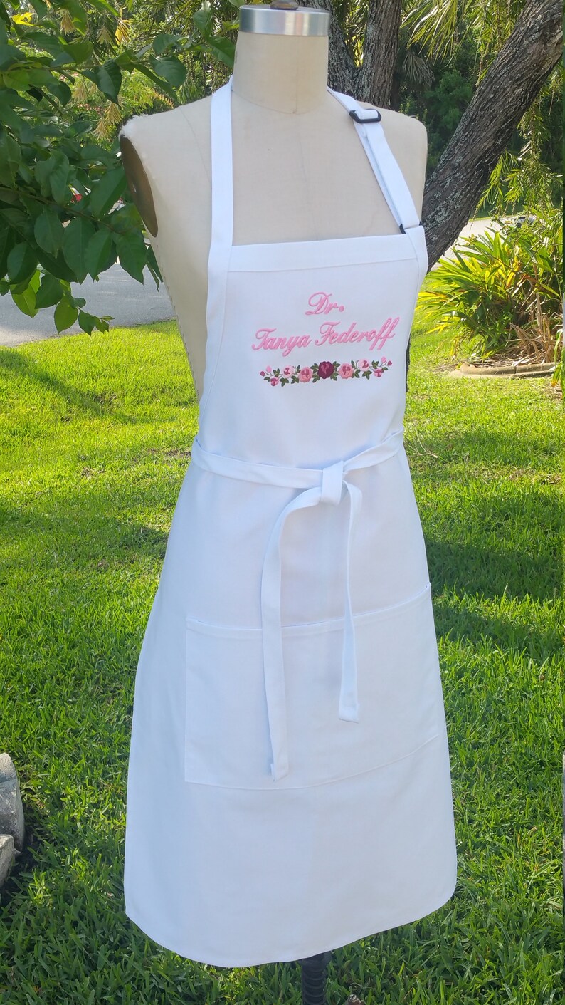 Personalized Apron With Flowers / White Apron Embroidery in - Etsy