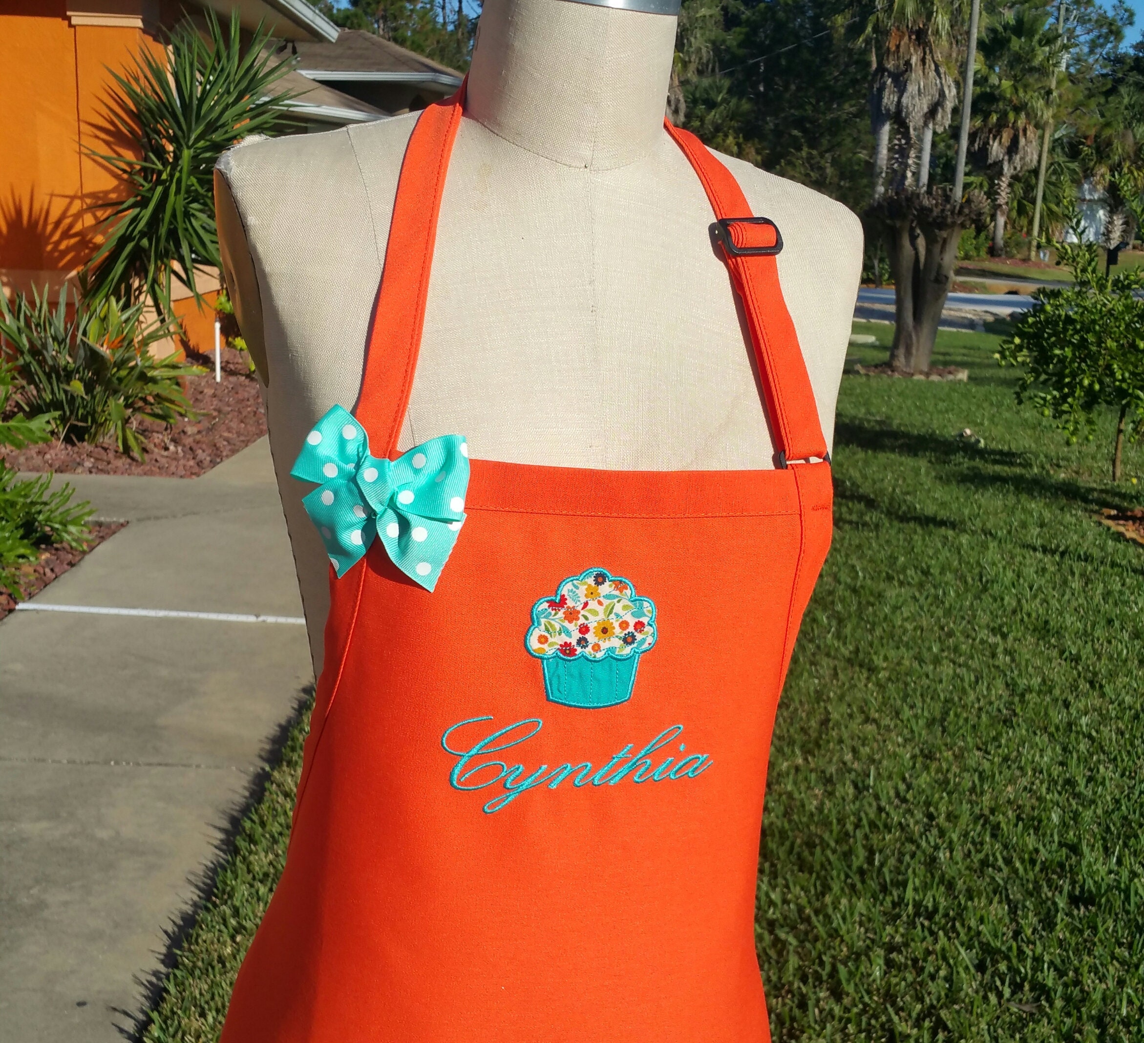 Mommy and Me Personalized Aprons / Hot-pink Chef Aprons / Cupcake ...