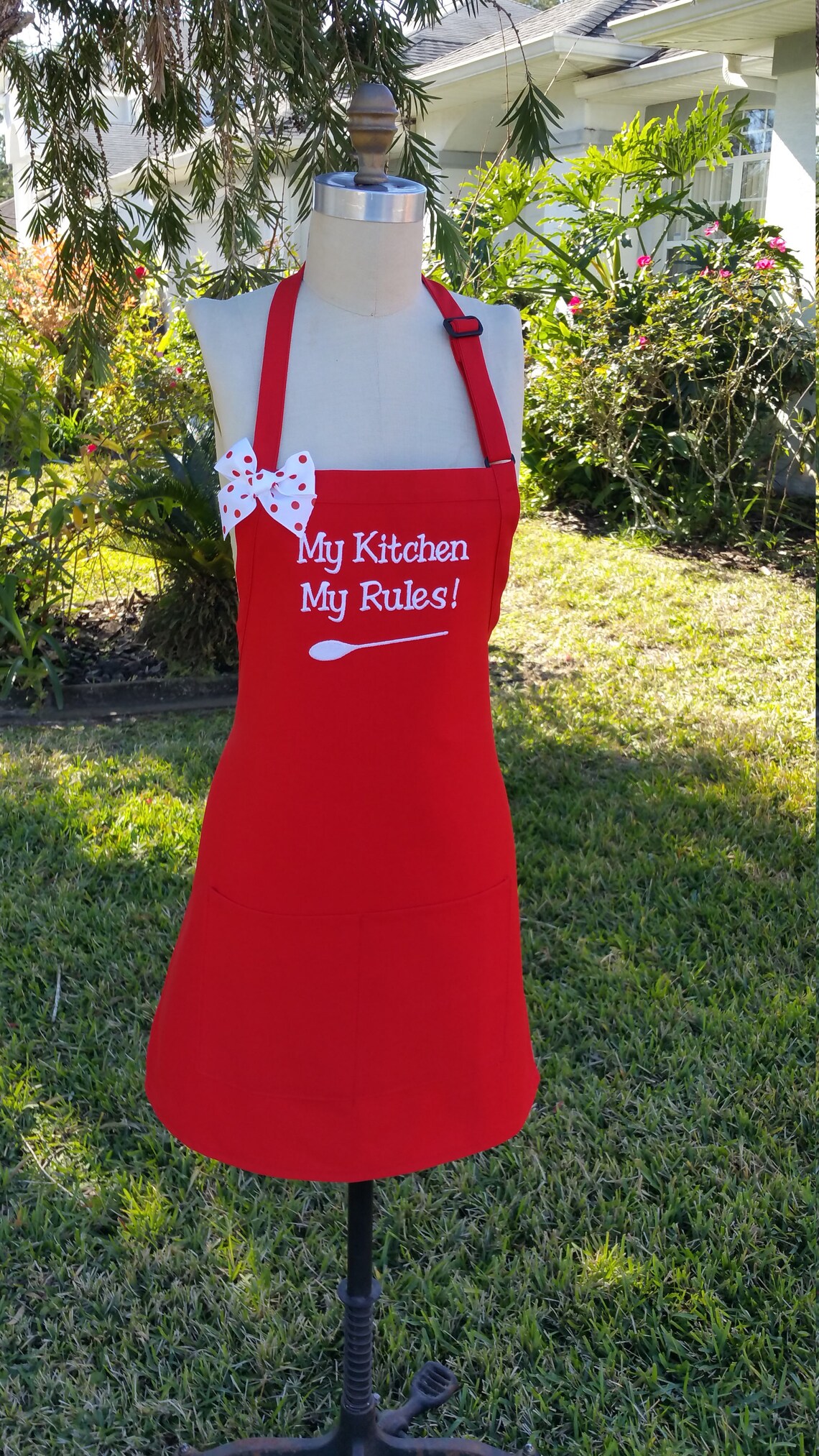 My Kitchen My Rules Red Apron Embroidery in White Thread - Etsy
