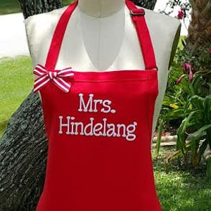Red and White Personalized Apron/ Embroidery Apron/ Elegant Apron ...
