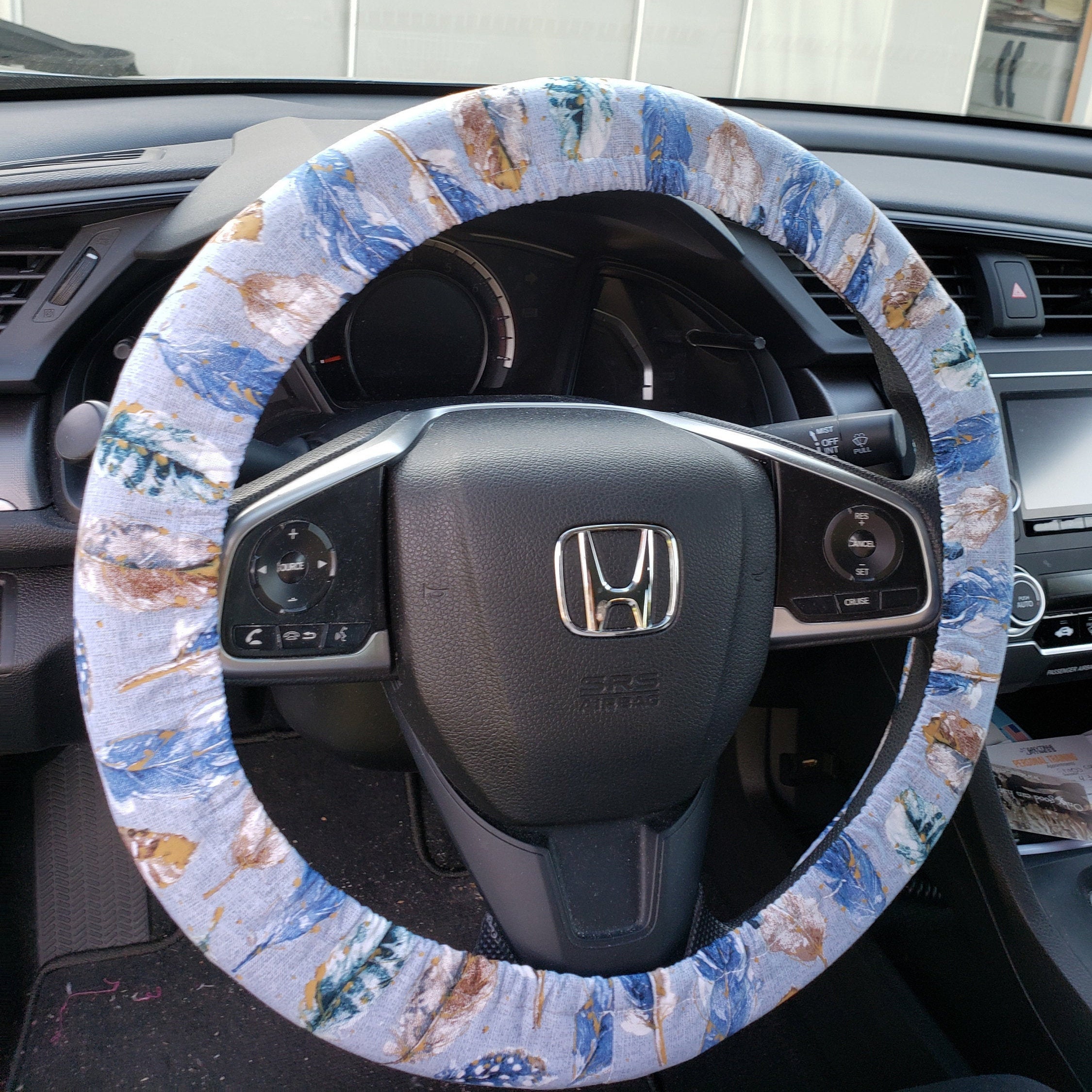 Steering Wheel Cover With Beautiful Feathers / Black With White ...