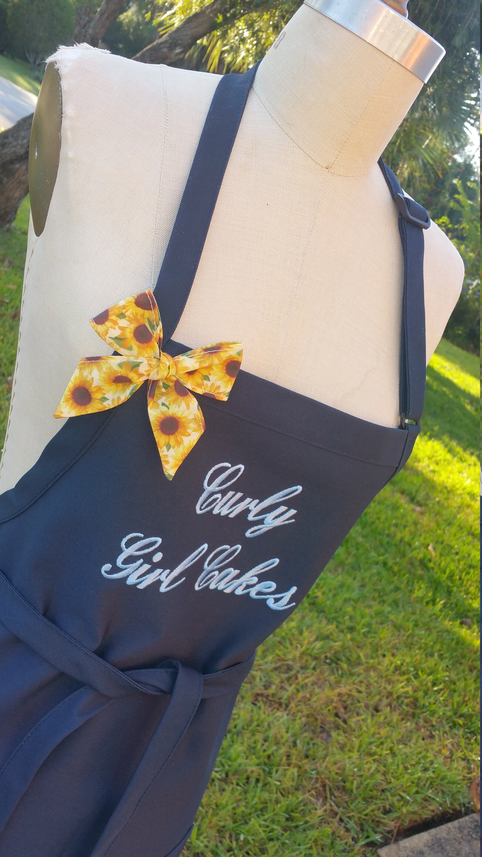 Navy Blue Apron Embroidery in Light Blue? Baby Sunflowers Bow / Elegant ...