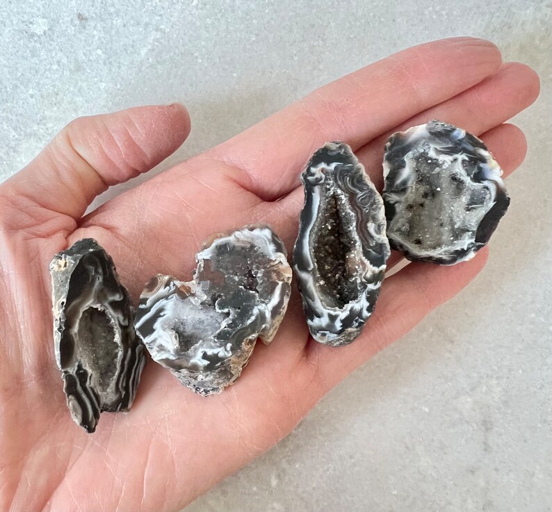 Natural Mini Geode Halves: Rock Collection, Party Favors - Etsy
