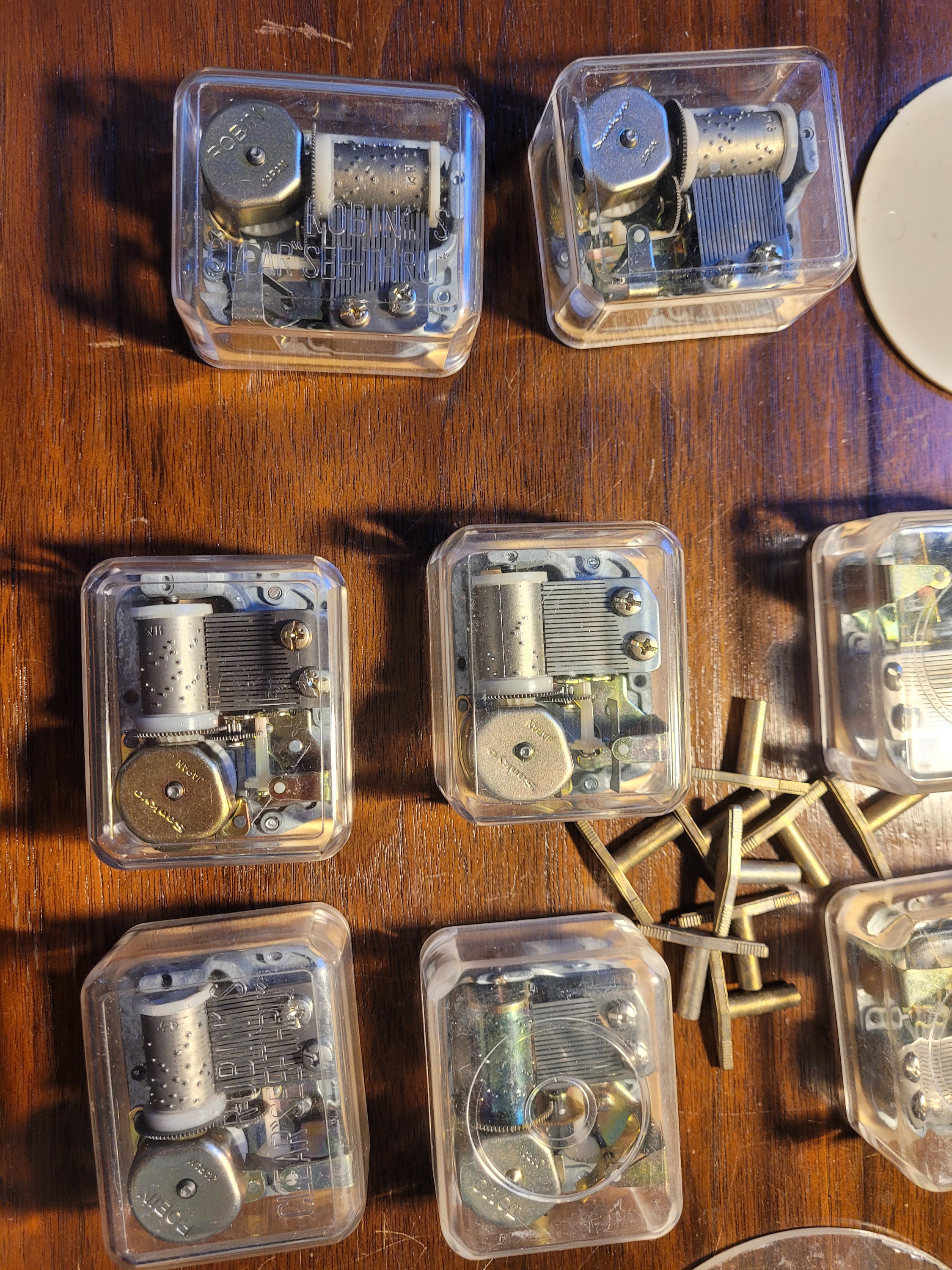 Vintage Spinning Music Boxes for Ceramic Crafts, Jewelry Boxes Etc ...