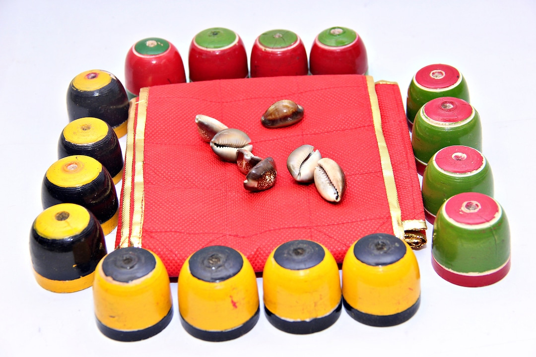 Handcrafted Chaupar Pachisi Game: Traditional Indian Ludo With Cloth ...