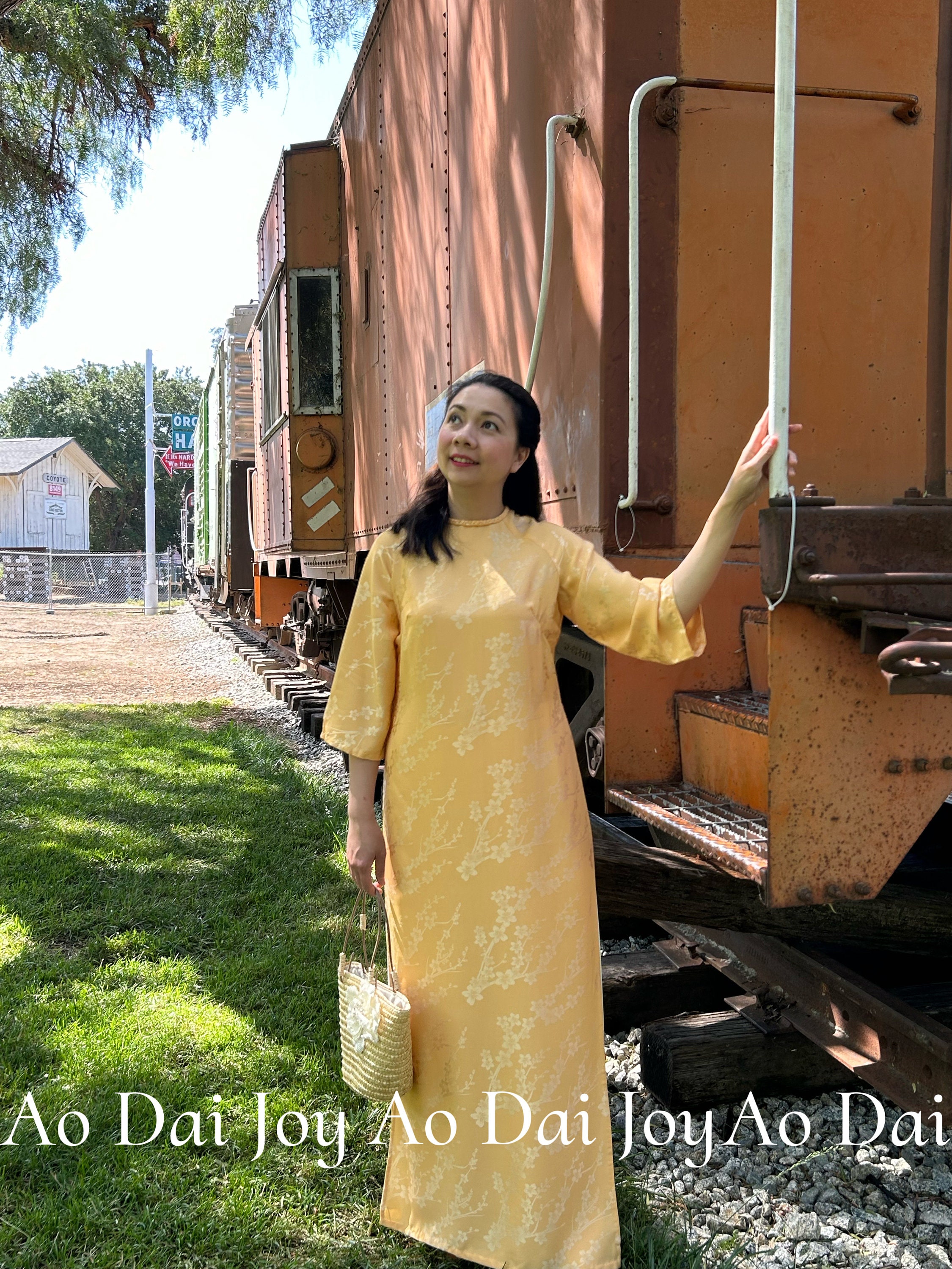 Peach Flower - Lụa Tơ Tằm - Light Yellow Peach Color- Dang Suông ...