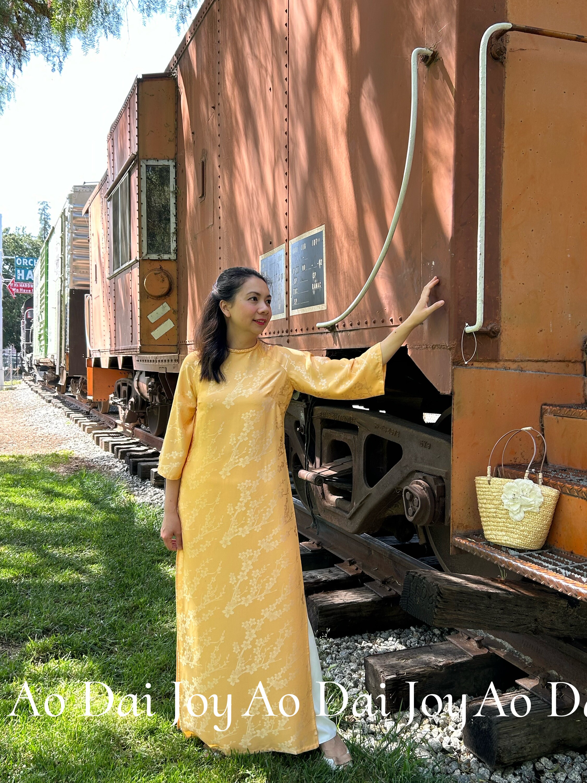 Peach Flower Lụa Tơ Tằm Light Yellow Peach Color Dang Suông Loose Style ...