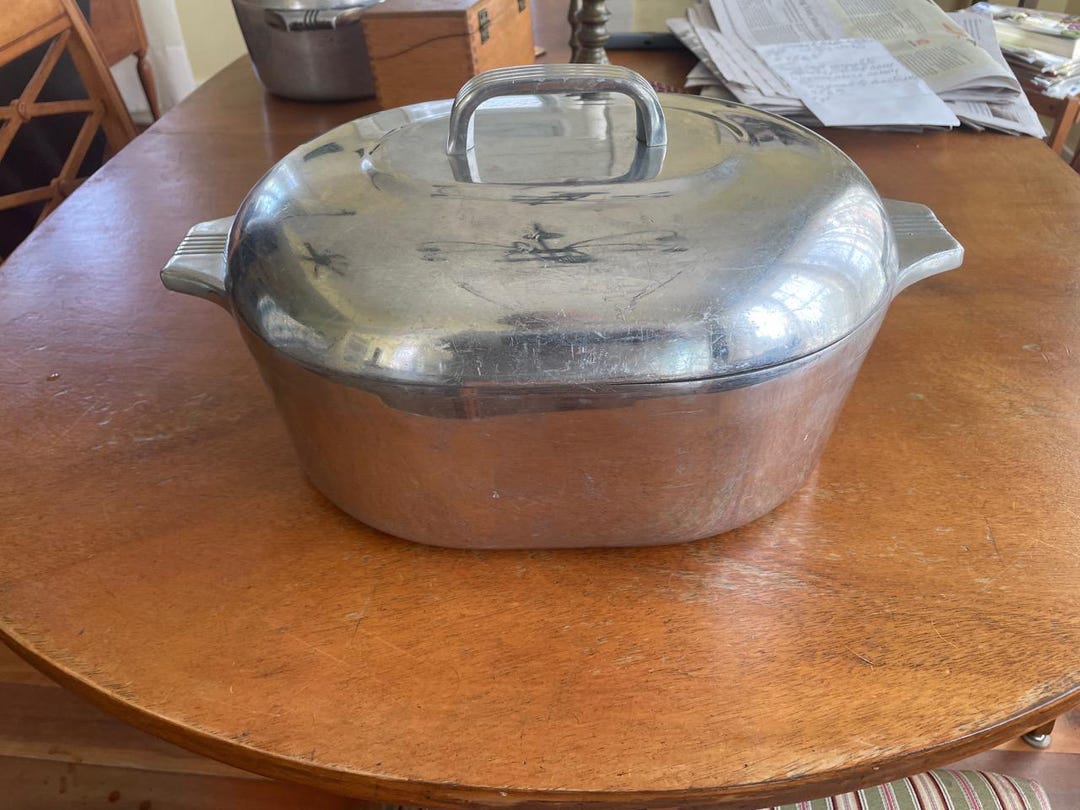 Vintage 1940s WAGNER WARE MAGNALITE 4265 Roaster Dutch Oven - Etsy