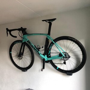 Stylish Wall Hanging Bicycle Mount - Space-saving Bike Storage and ...