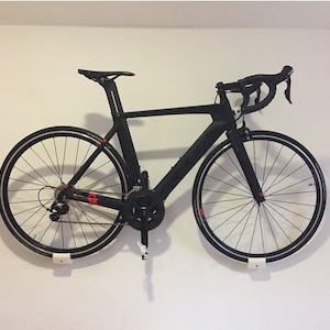 Stylish Wall Hanging Bicycle Mount - Space-saving Bike Storage and ...