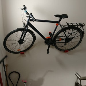 Stylish Wall Hanging Bicycle Mount - Space-saving Bike Storage and ...