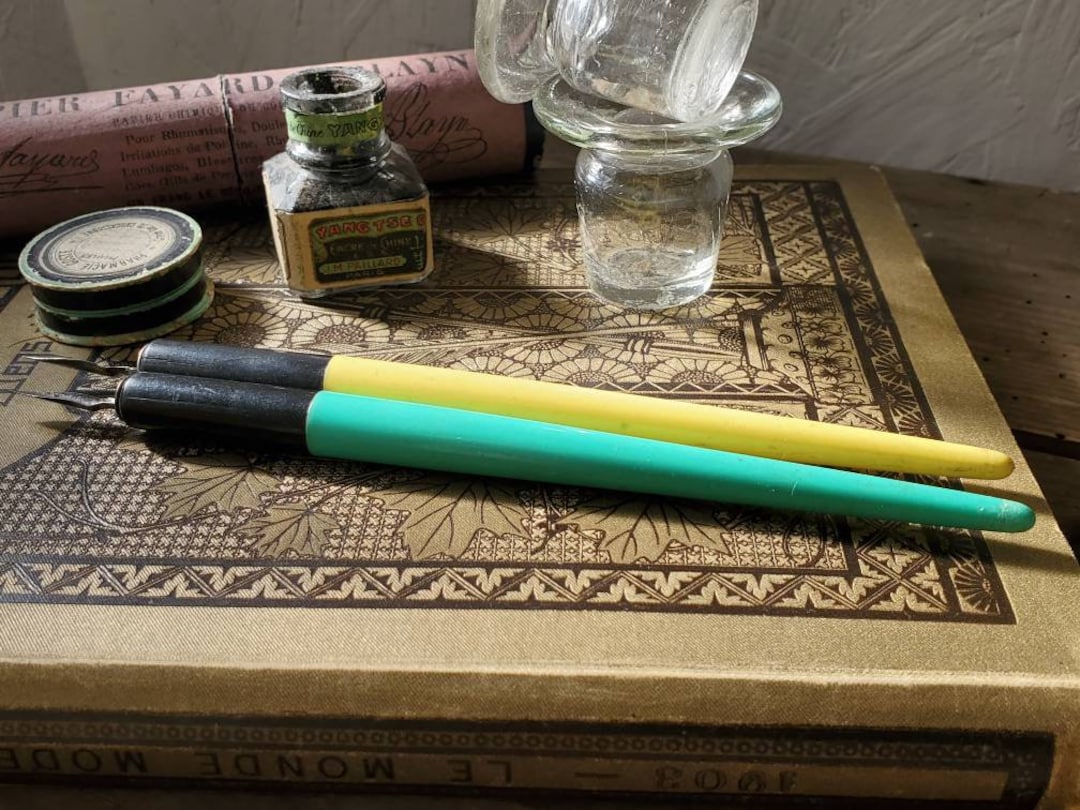 Vintage French Ink Dipping Pens: Two-tone Plastic, Mid-century Modern ...