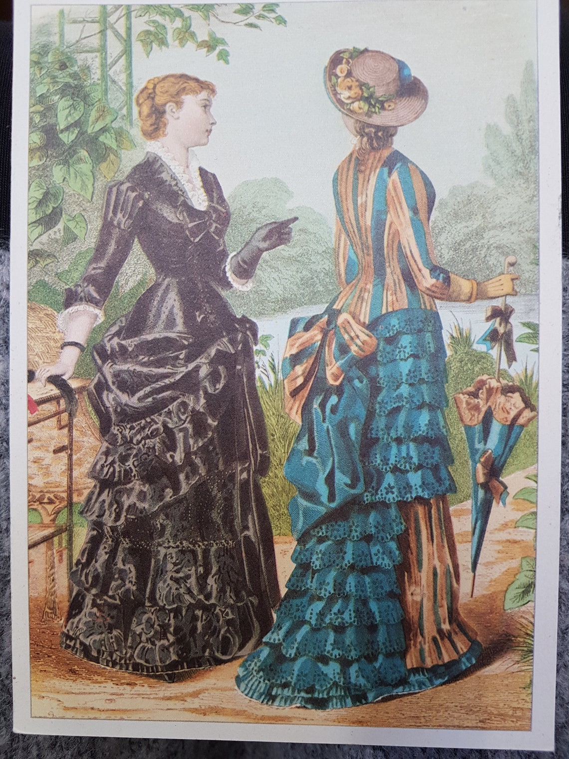 Set of Vintage French Picture Cards. Historical Fashion - Etsy