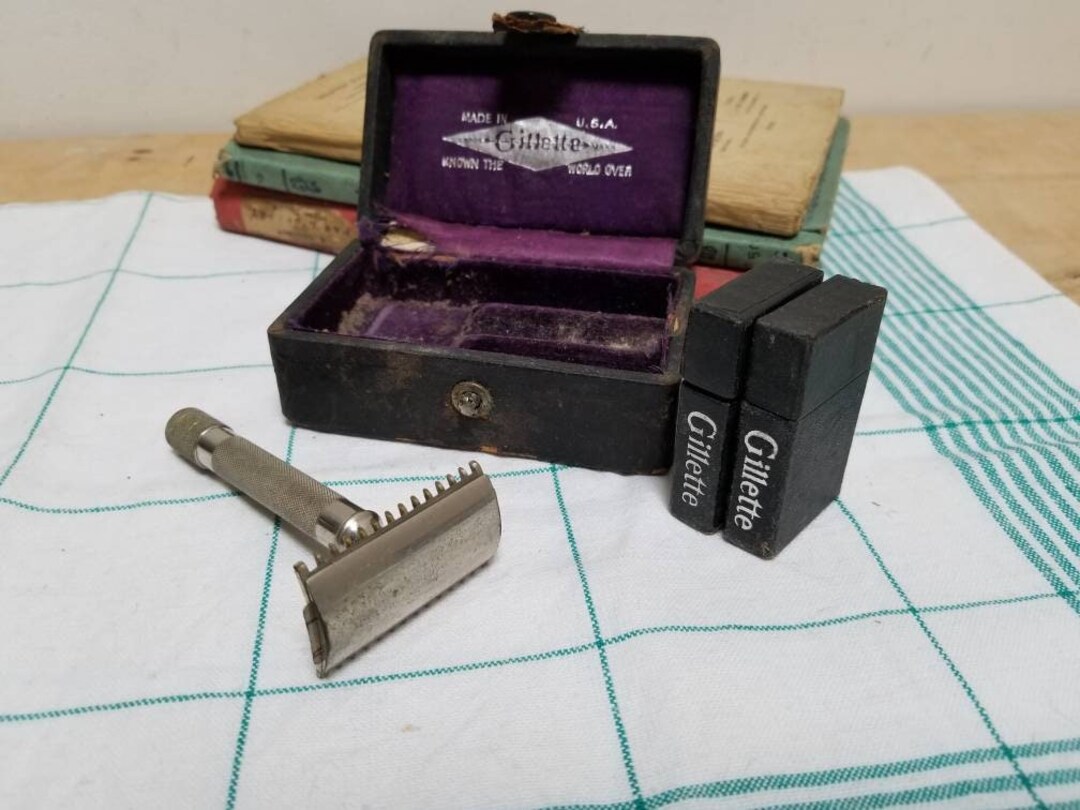 Vintage Gillette Safety Razor Made in the USA Original Black Box With ...