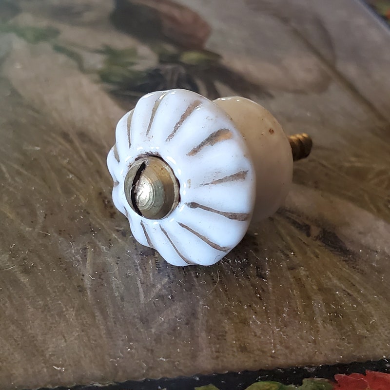 Small Knobs - Etsy