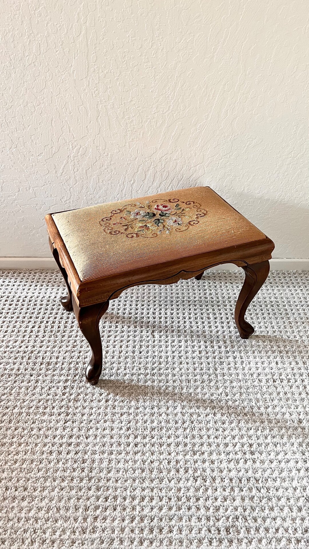 Beautiful Vintage Needlepoint Flower Stool | Wood Stool - Etsy