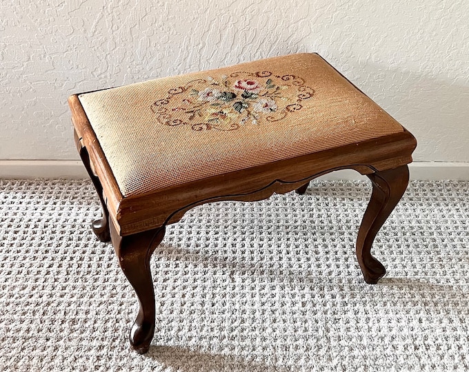 Beautiful Vintage Needlepoint Flower Stool | Wood Stool - Etsy