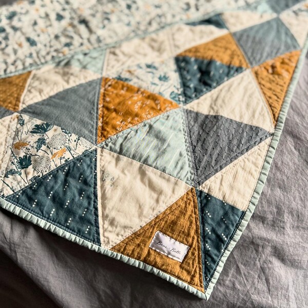 Triangle Quilt - Etsy
