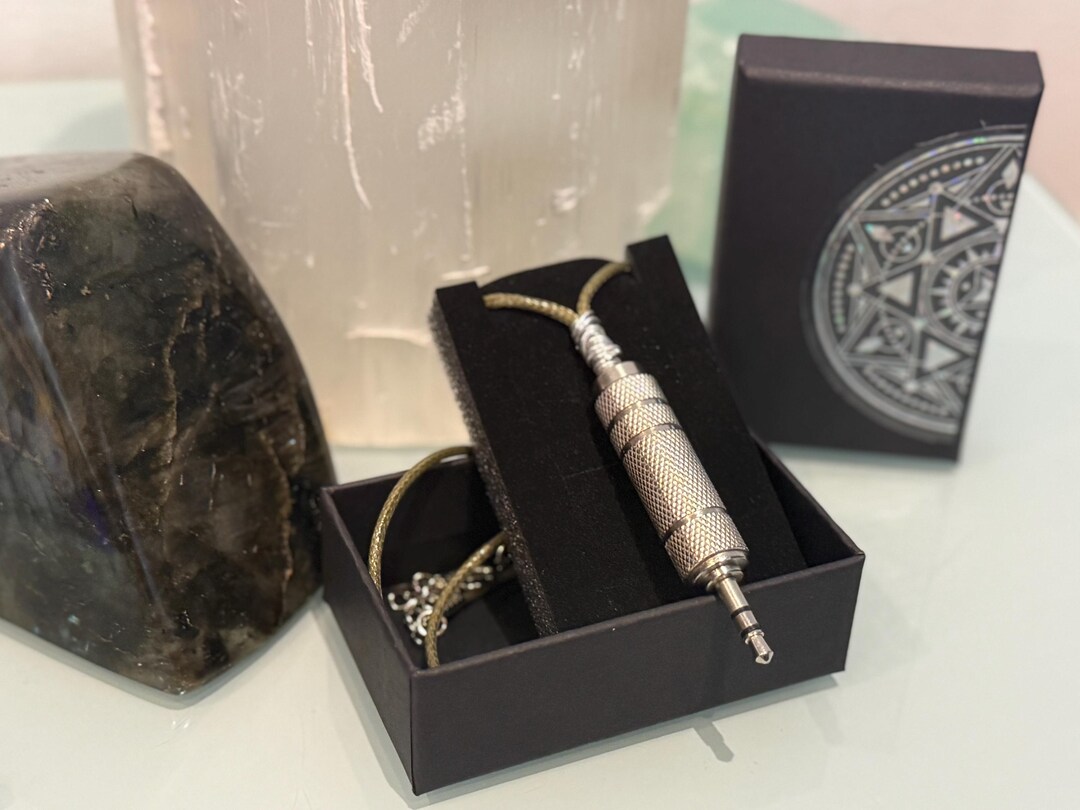 Audio Jack Plug Pendant / Necklace - Music / DJ / Guitarist - Upc ...