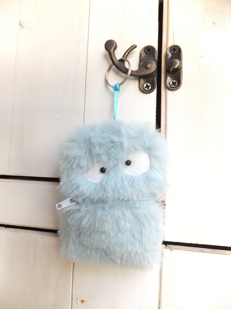 Schlüsselanhänger hellblaues Monster USB Stick Tasche - Etsy.de