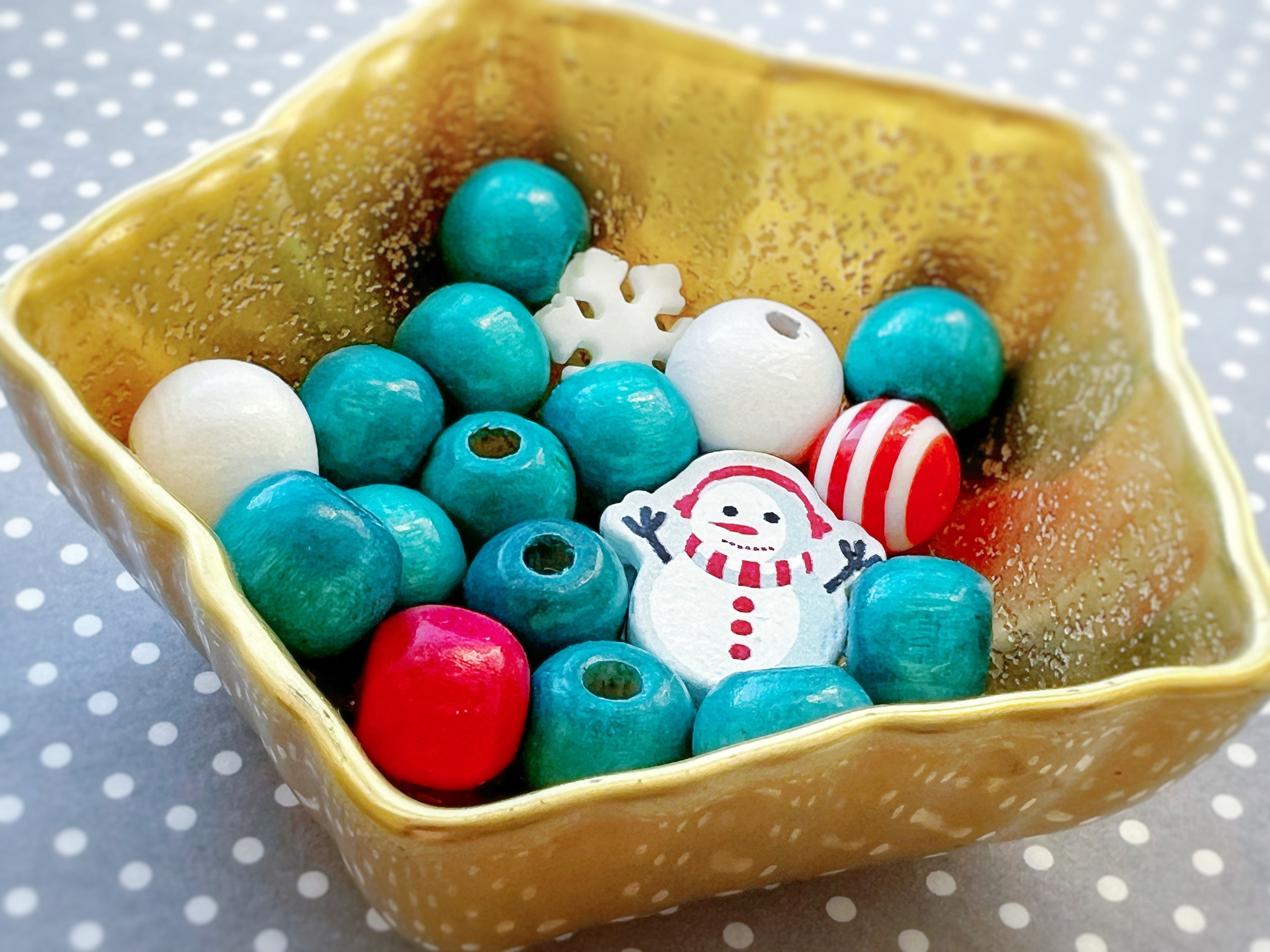 Snowman Bracelet Kit Holiday Party Favors DIY Bracelet Kits for Kids ...